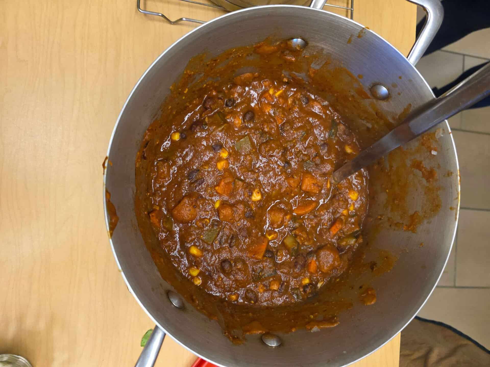 One-Pot Easy Vegetarian Chili - BC Dietitians